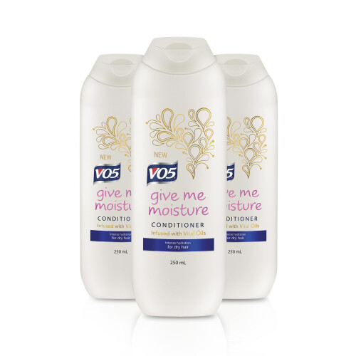 VO5 Give Me Moisture Conditioner 250ml (Pack of 3) - Balanced Moisture ...