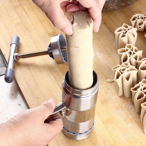 Stainless Steel Manual Noodle Pasta Maker Press Spaghetti Kitchen Tool Machine on OnBuy