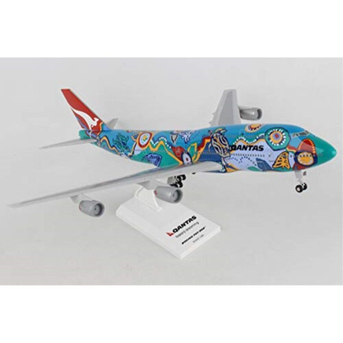 Daron Skymarks Qantas Nalanji Dreaming 747300 with Gear 1/200 Scale on ...