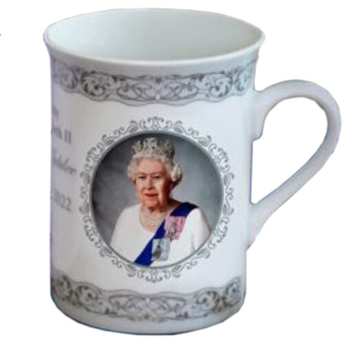 Queen Elizabeth II Lippy Mug Commemorative Platinum Jubilee 2022 Photo ...