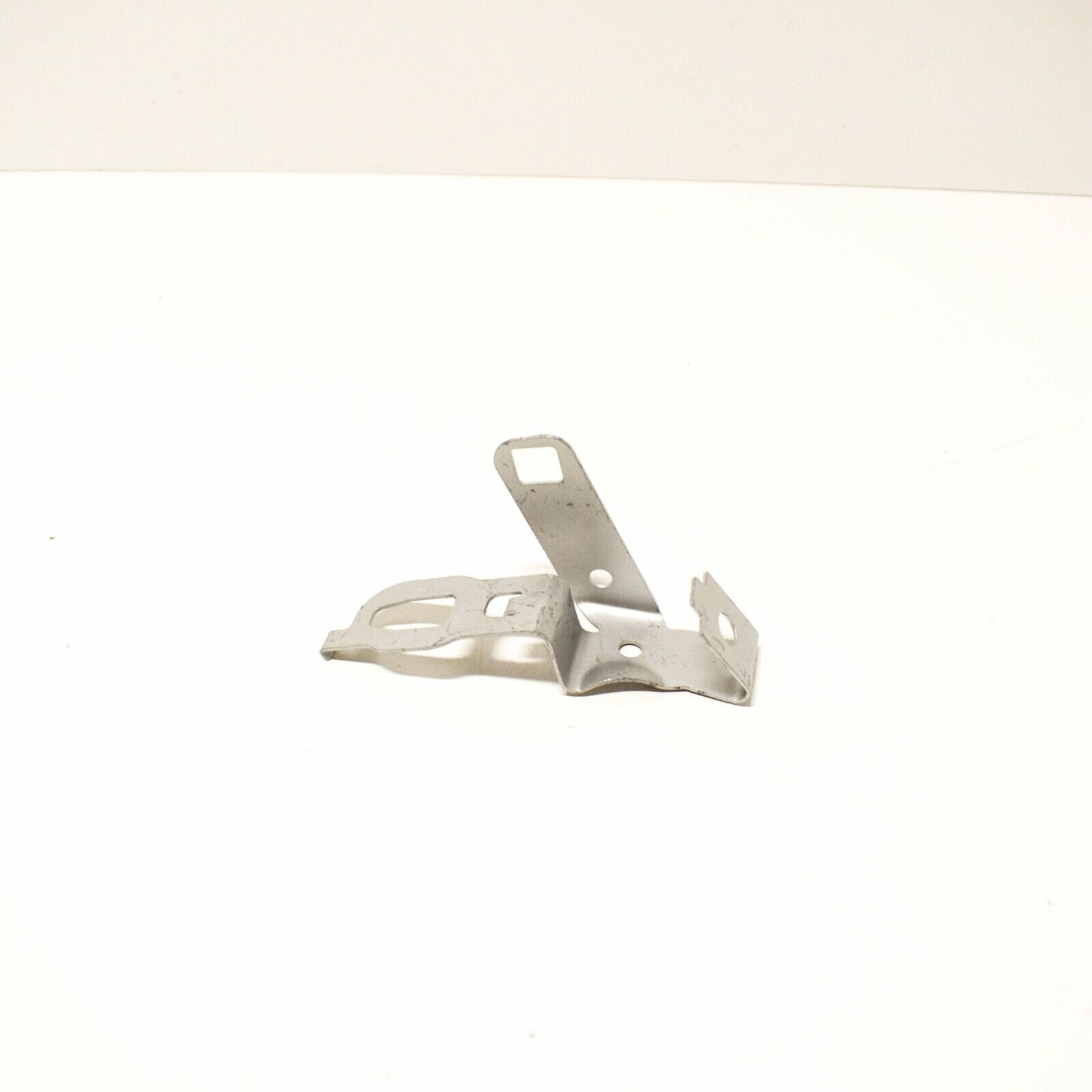 MERCEDES-BENZ C W205 Front Left Splash Shield Bracket A2055240040 on OnBuy