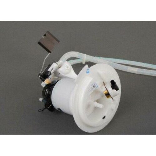 MB C W204 Fuel Pump Assembly A2044704494 on OnBuy