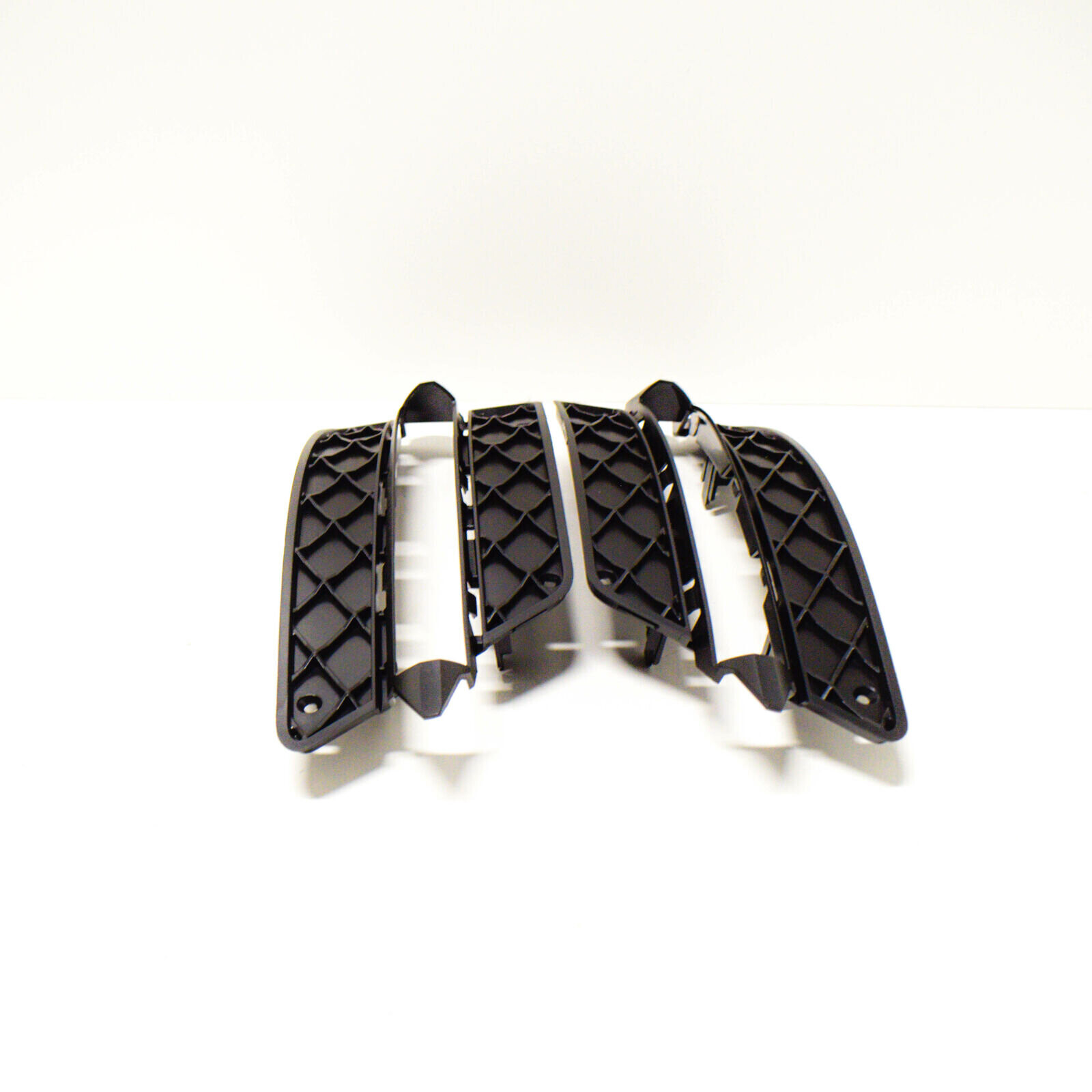 MB C W204 Front Bumper Grille Set A2048851353 A2048851453 on OnBuy