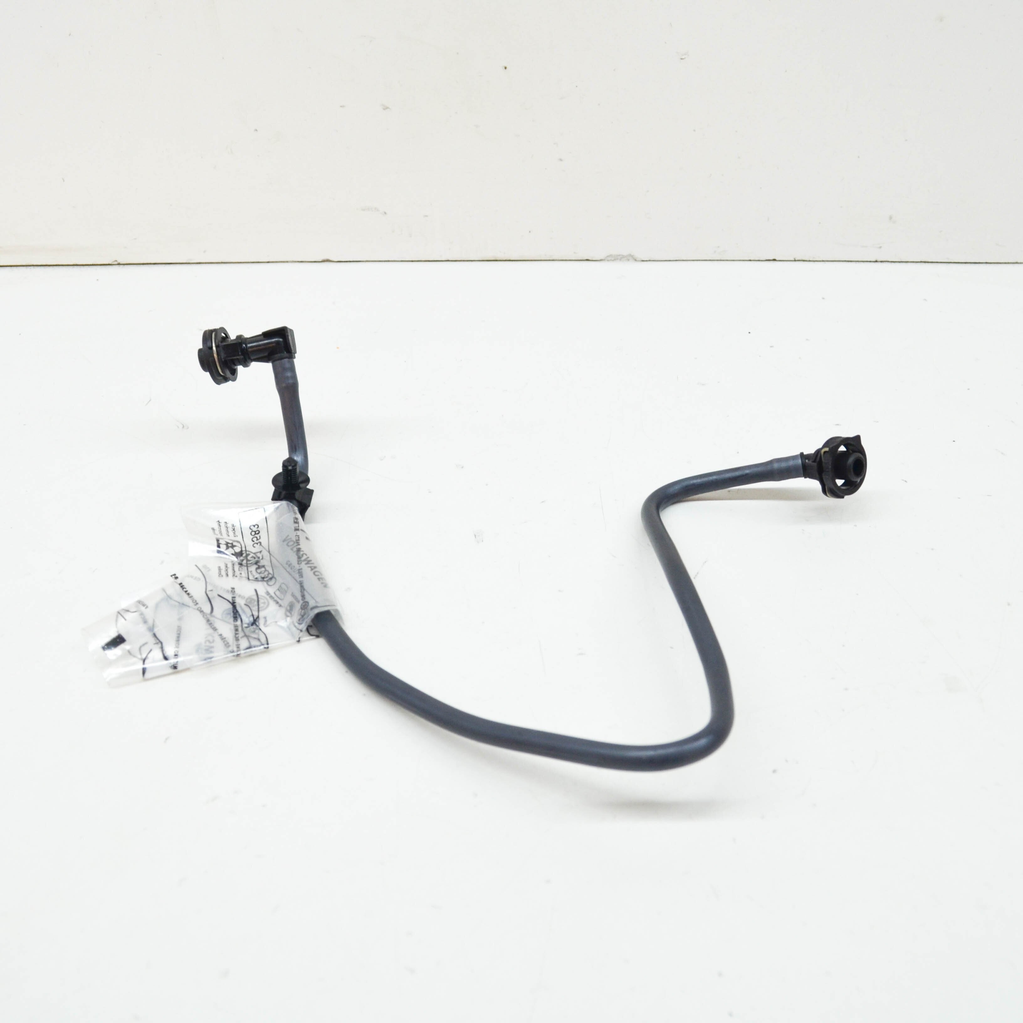 AUDI Q8 Engine Coolant Hose Pipe 4M0121081DD NEW GENUINE on OnBuy