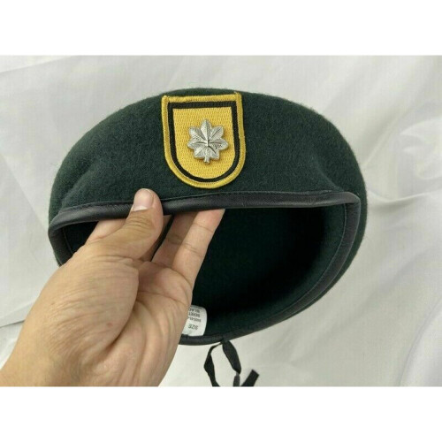 US Army 1th Special Forces Group Green Beret Lieutenant Colonel ...