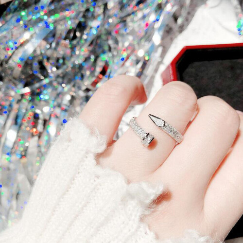 Creative Screw Shape Silver Zircon Engagement Wedding Eternity Ring ...