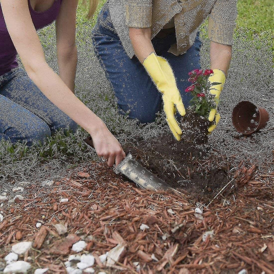 Hori Stainless Steel Garden Knife For Gardening Red on OnBuy