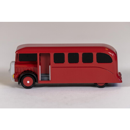 Bachmann Trains - THOMAS & FRIENDS BERTIE THE BUS - HO Scale Red on OnBuy