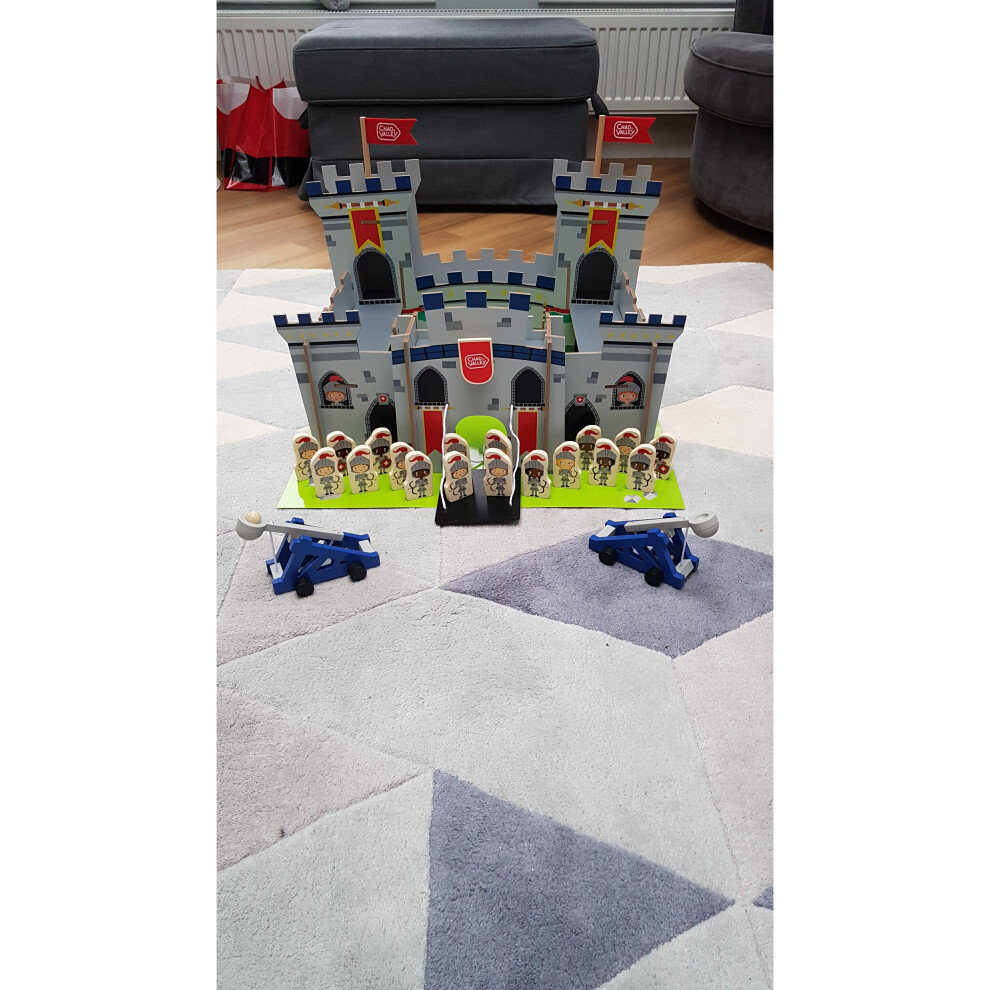 Chad Valley Large Wooden Knights Castle Children s Play Set Includes Figures on OnBuy